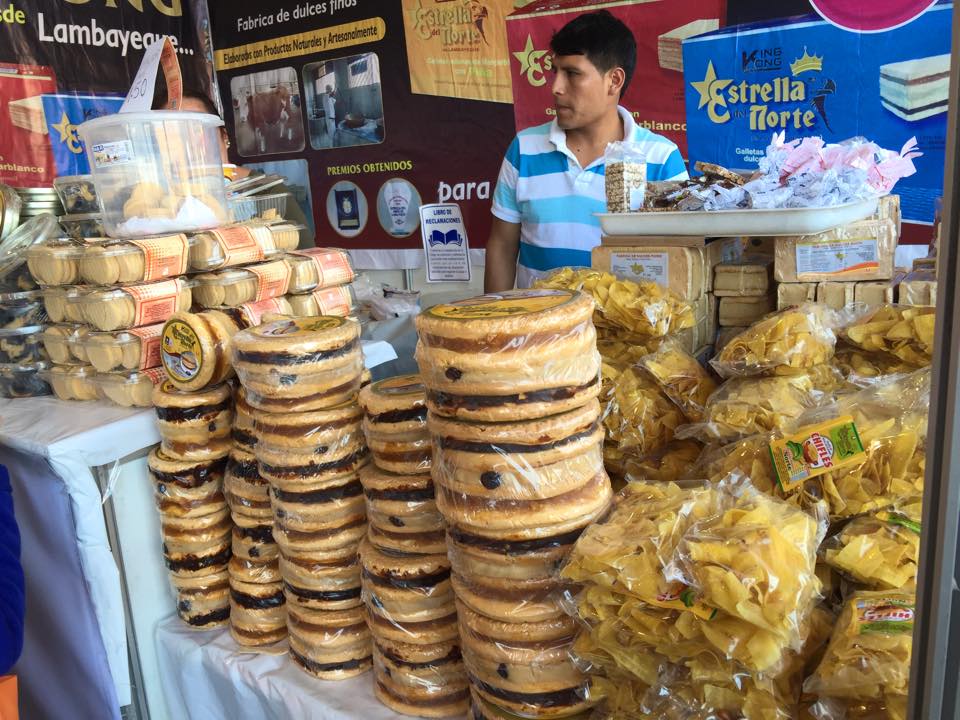 Reposteriando By Pati Luna: Mistura 2015: el gran dulce King Kong