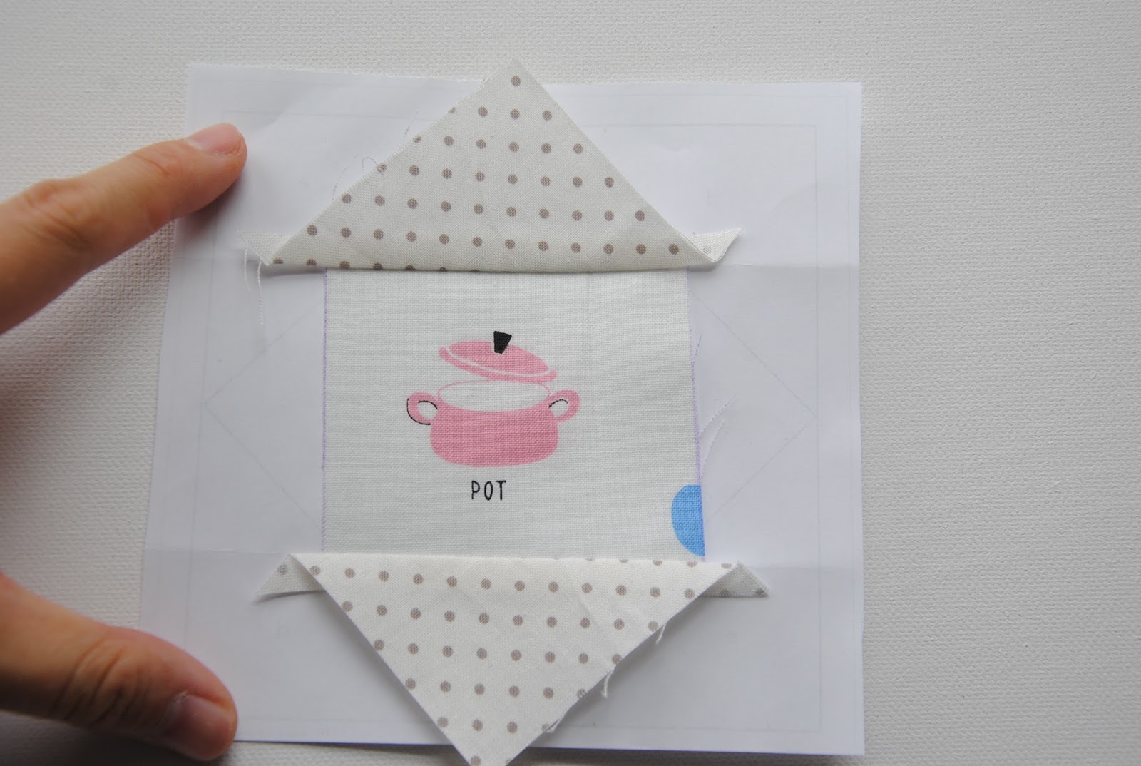 1/4" mark: squares in square block templates + tutorial