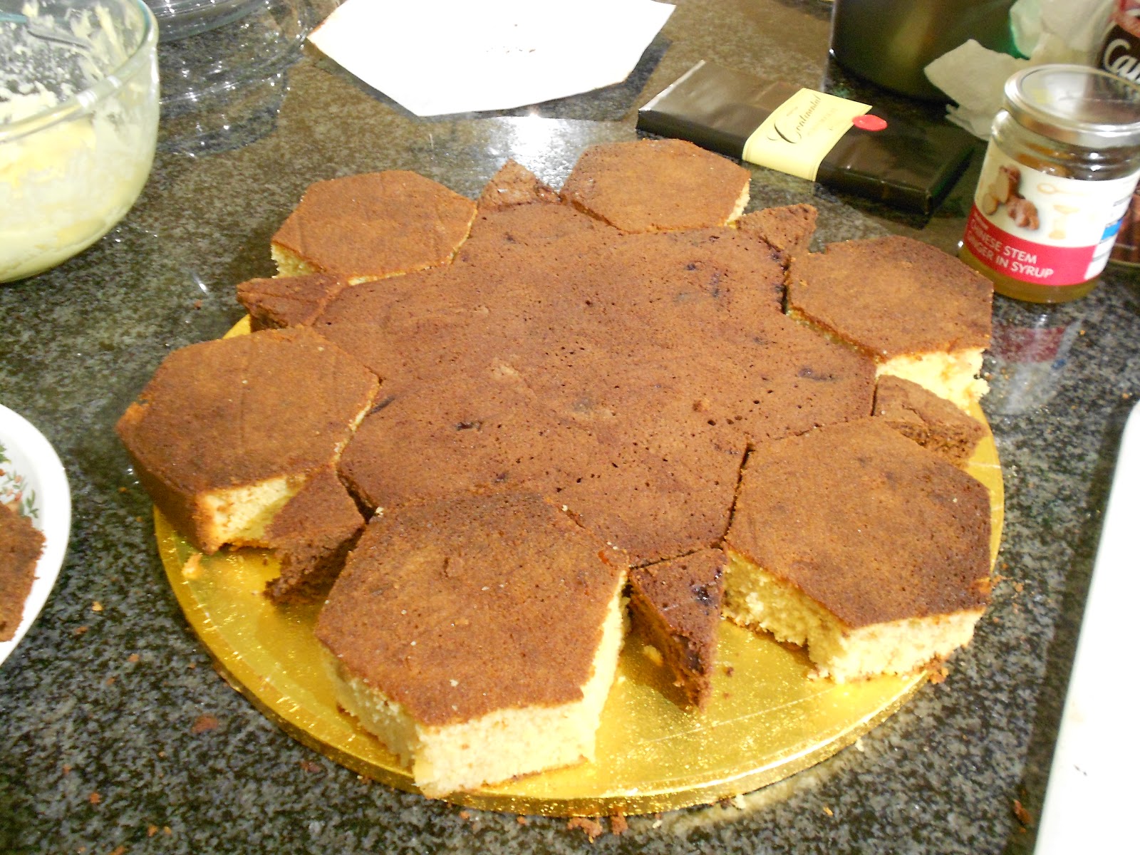 simple things to make and do: League Of Legends Nexus Cake