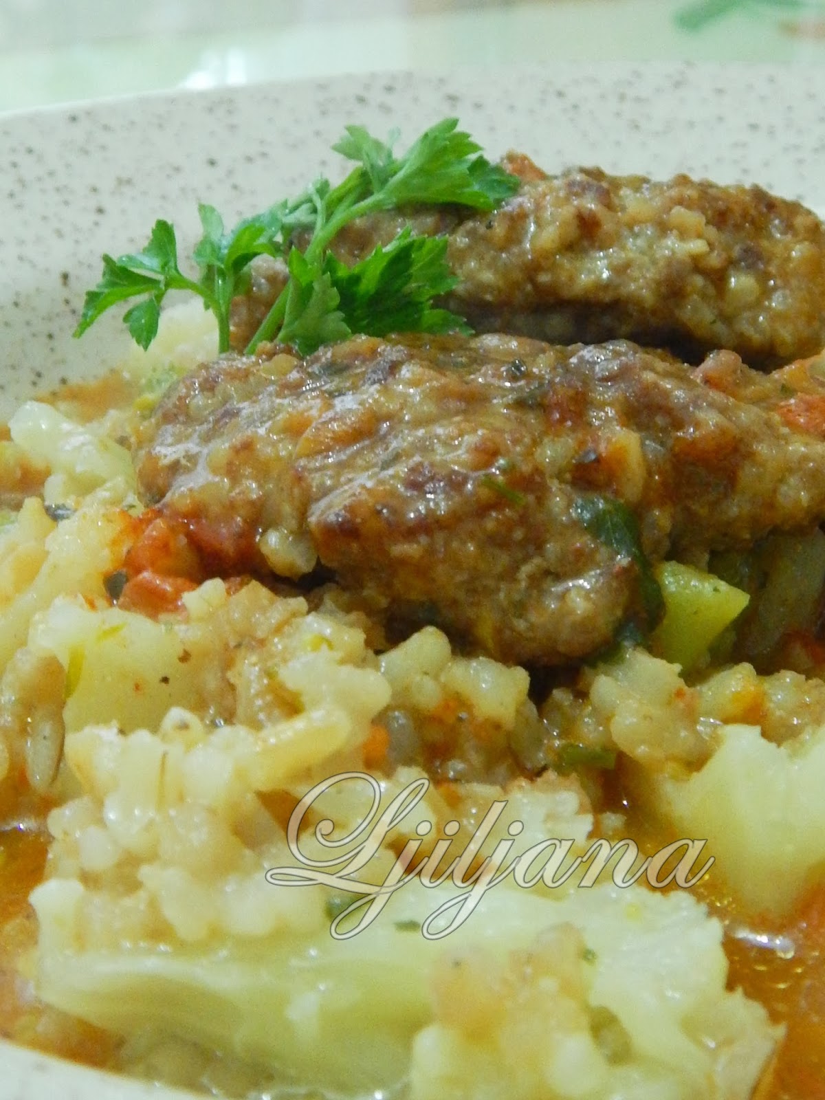 RIŽOTO SA INTEGRALNOM RIŽOM, KARFIOLOM I BROKOLIJEM SA FAŠIRANIM ...