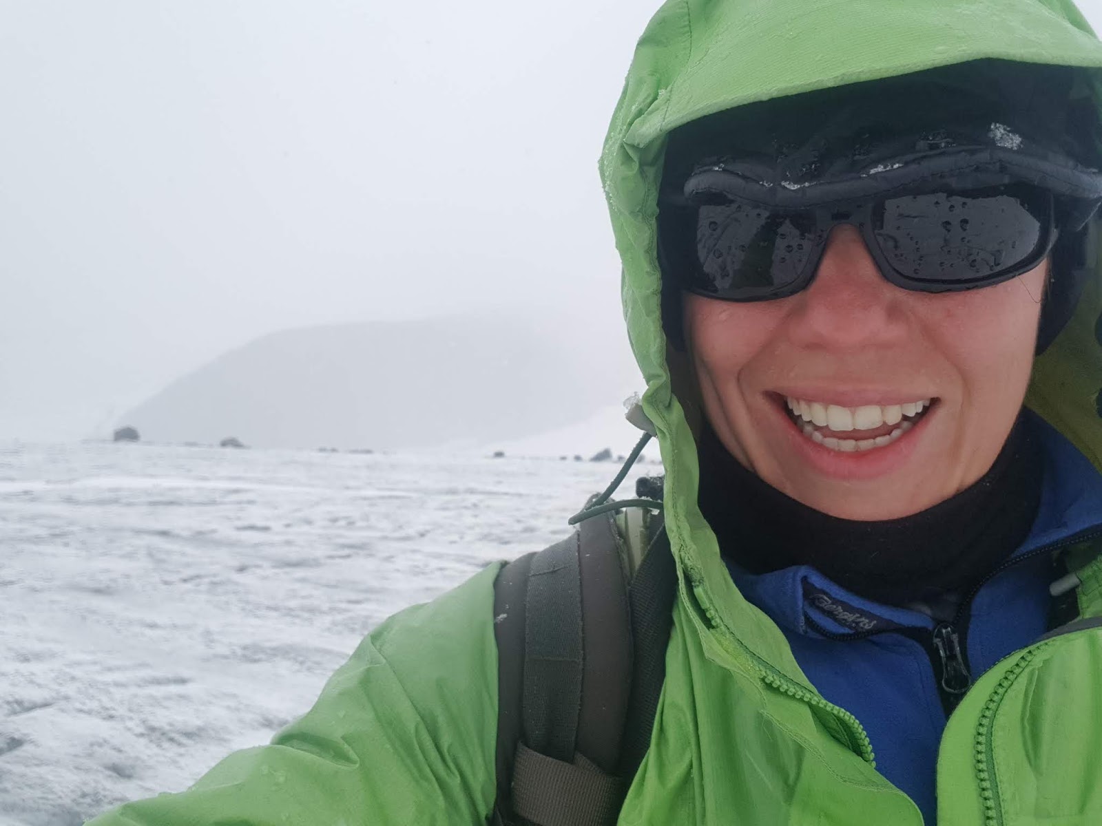 Galdhøpiggen, 2a turen i september: kuling, regn, snö, dimma och ...