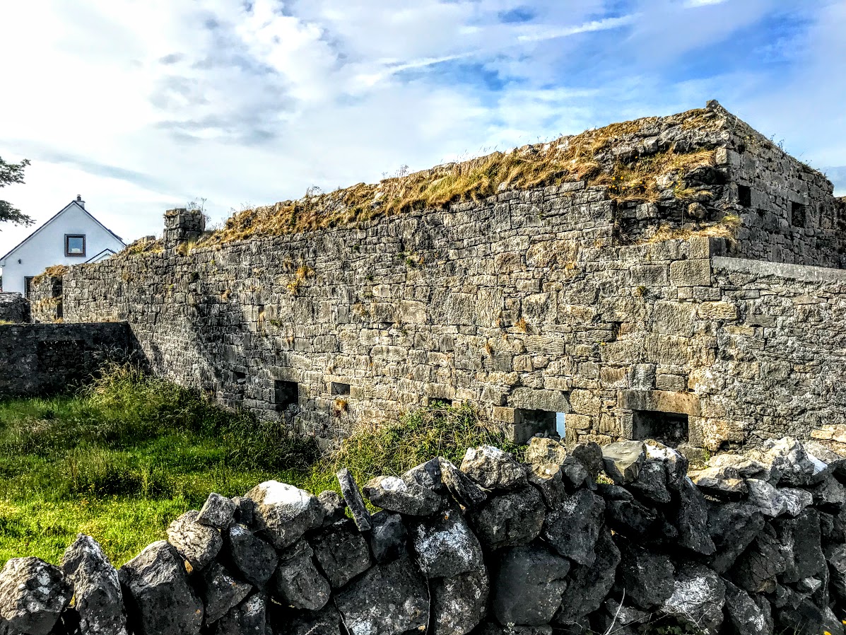 Patrick Comerford: Arkin’s Castle struggles to survive on Inishmore ...