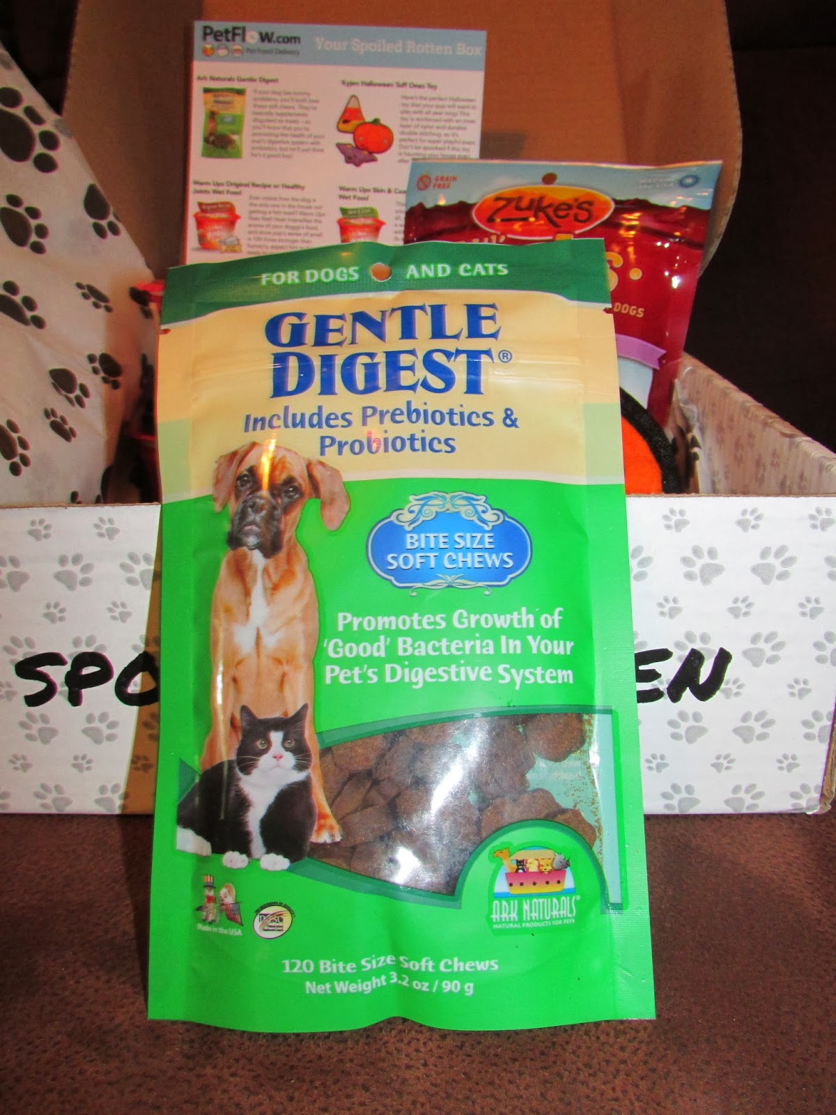My Rotten Dogs: October 2013 Petflow Spoiled Rotten Box Review