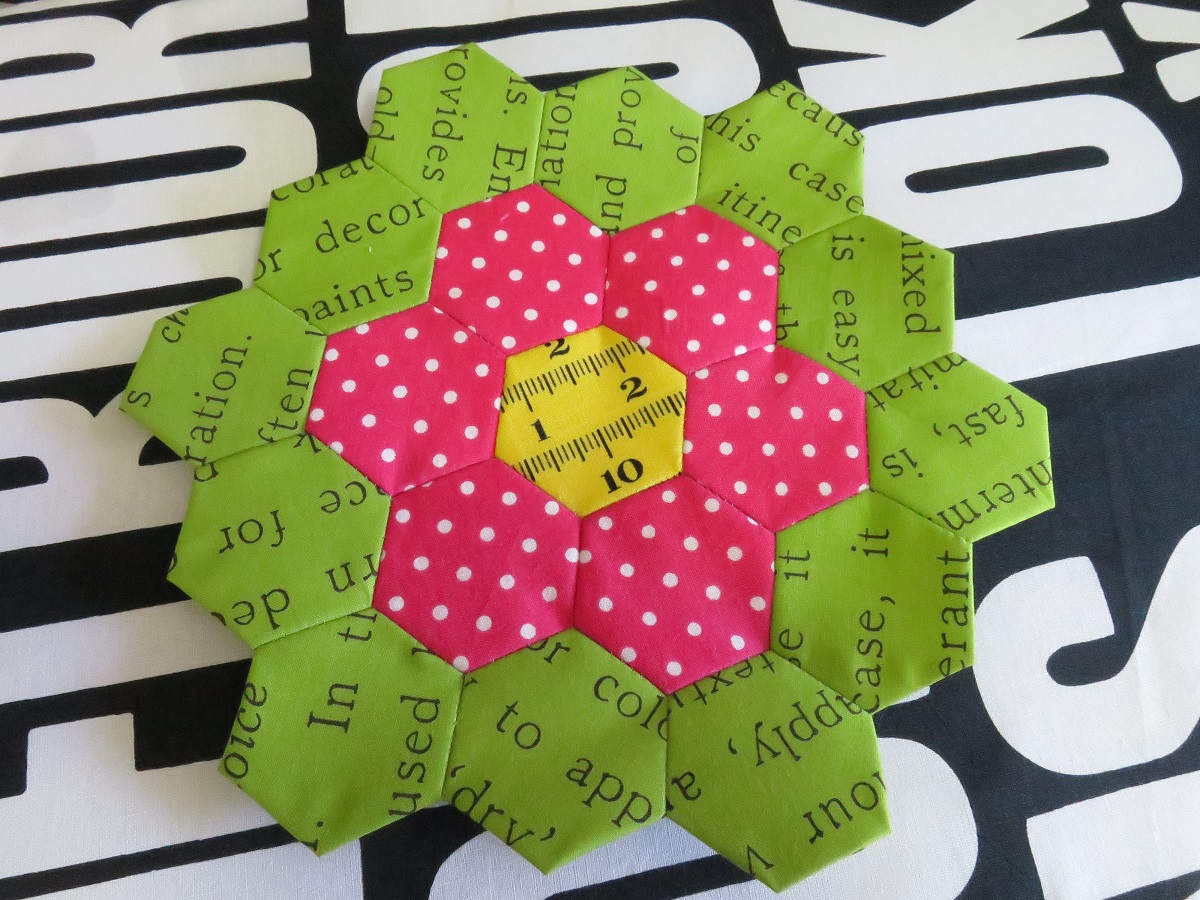 Buttontree Lane: How to applique your EPP without pins and stress - a ...