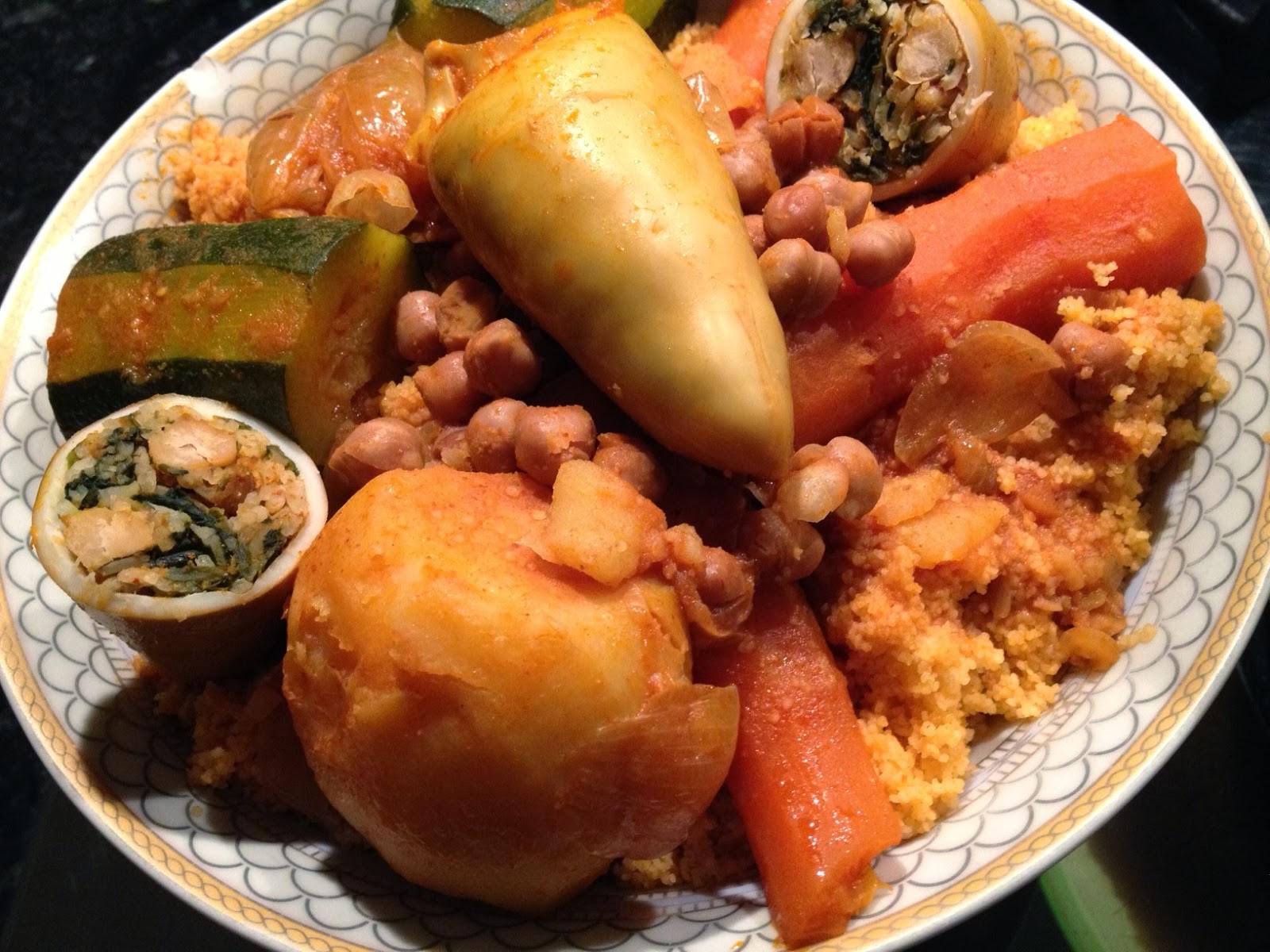 La Cuisine de Nadia: Couscous Tunisien aux Encornets Farcis - Recette ...