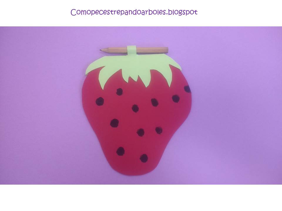 Como peces trepando árboles: Manualidad exprés: libreta de fresa