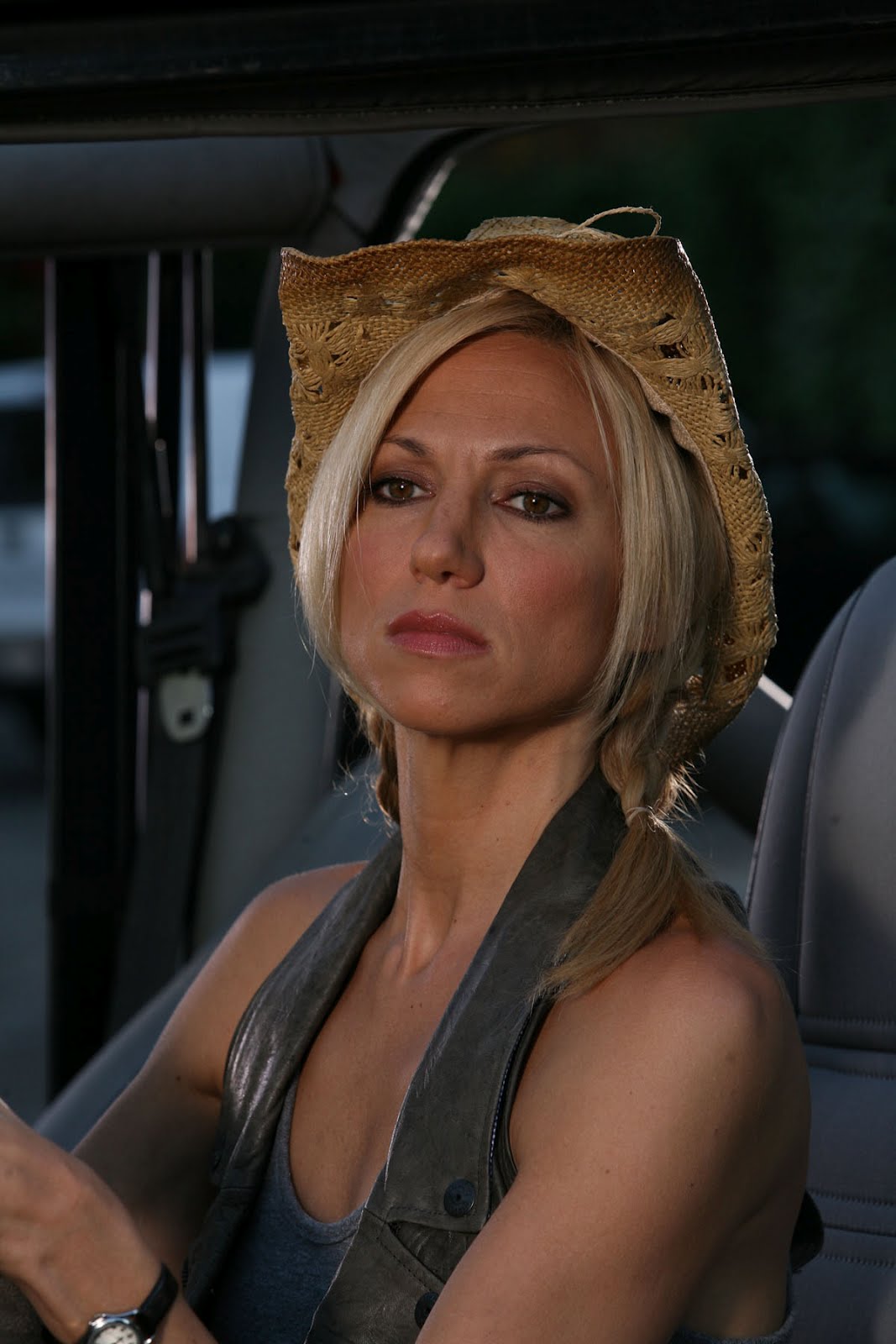 Run -- Zombies Chase You: Review: Mega Python vs Gatoroid