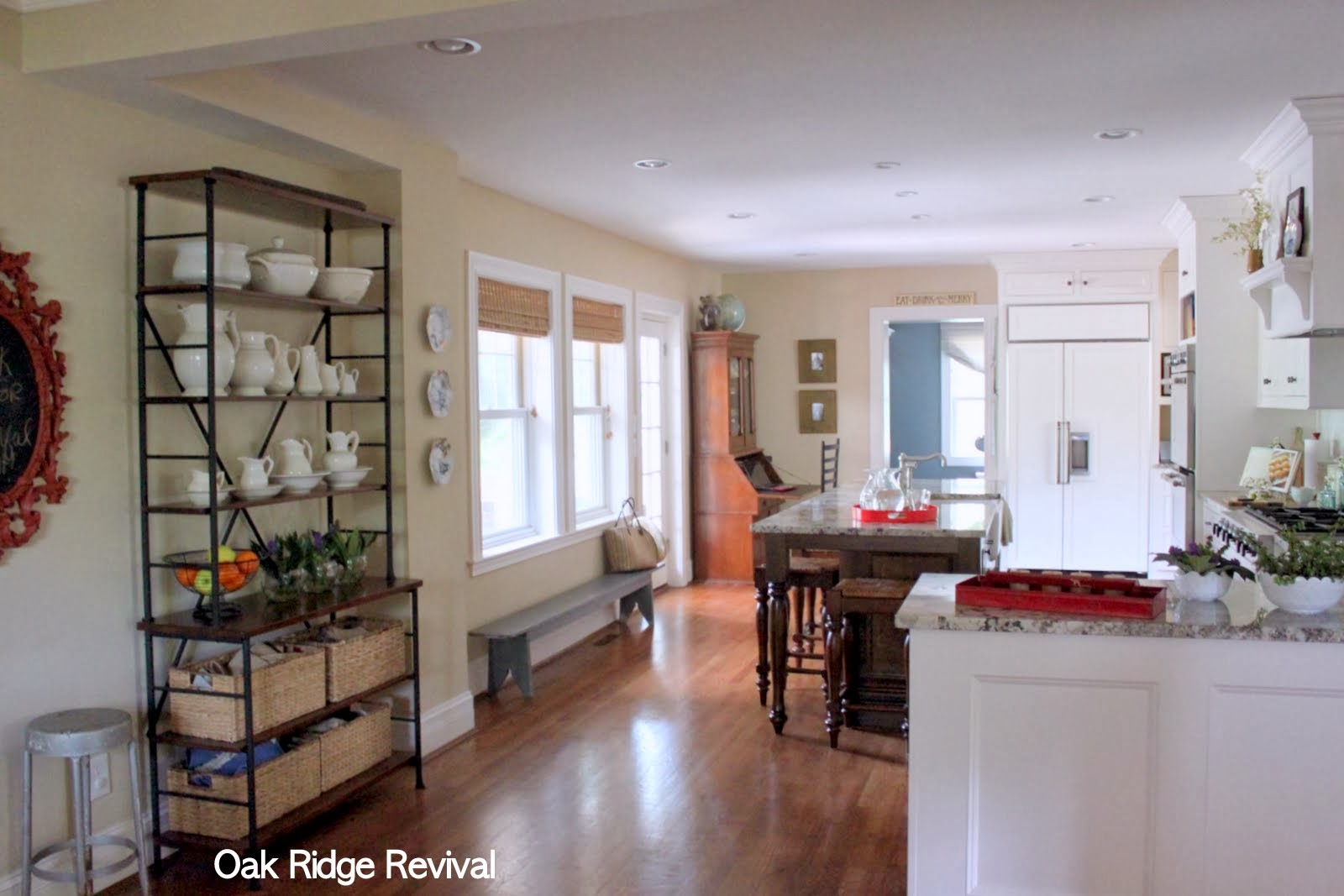 Putnam Ivory Benjamin Moore