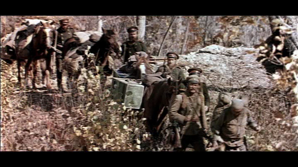 A LA SOMBRA DE LA SABINA: DERSU UZALA: Cinco hombres y una película.