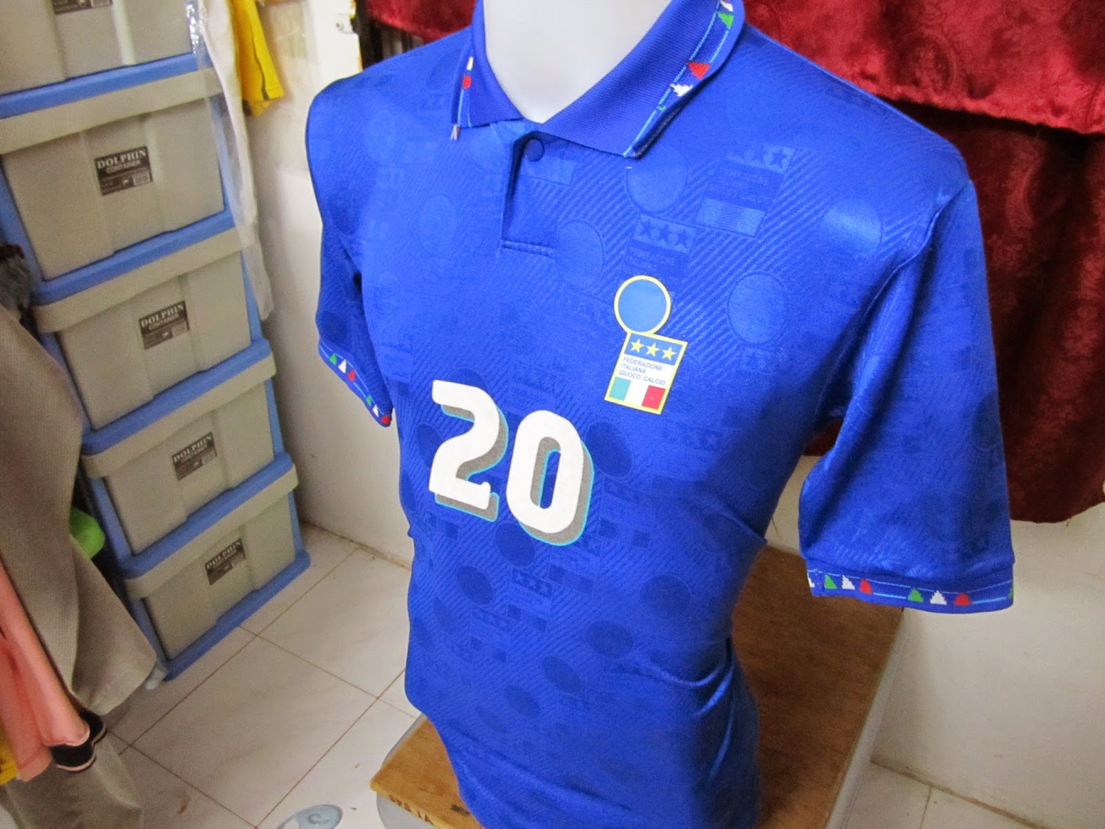 BundleWalla: Vintage Italy Home Jersey World Cup 1994 SOLD