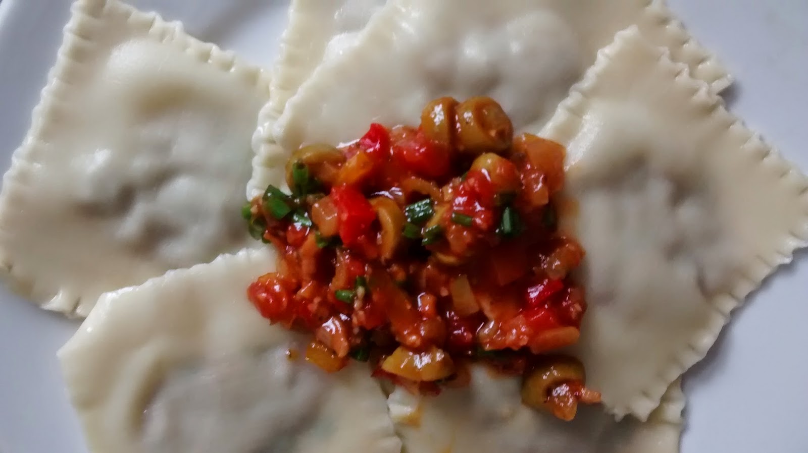 Ravioli de Atum com Massa de Pastel