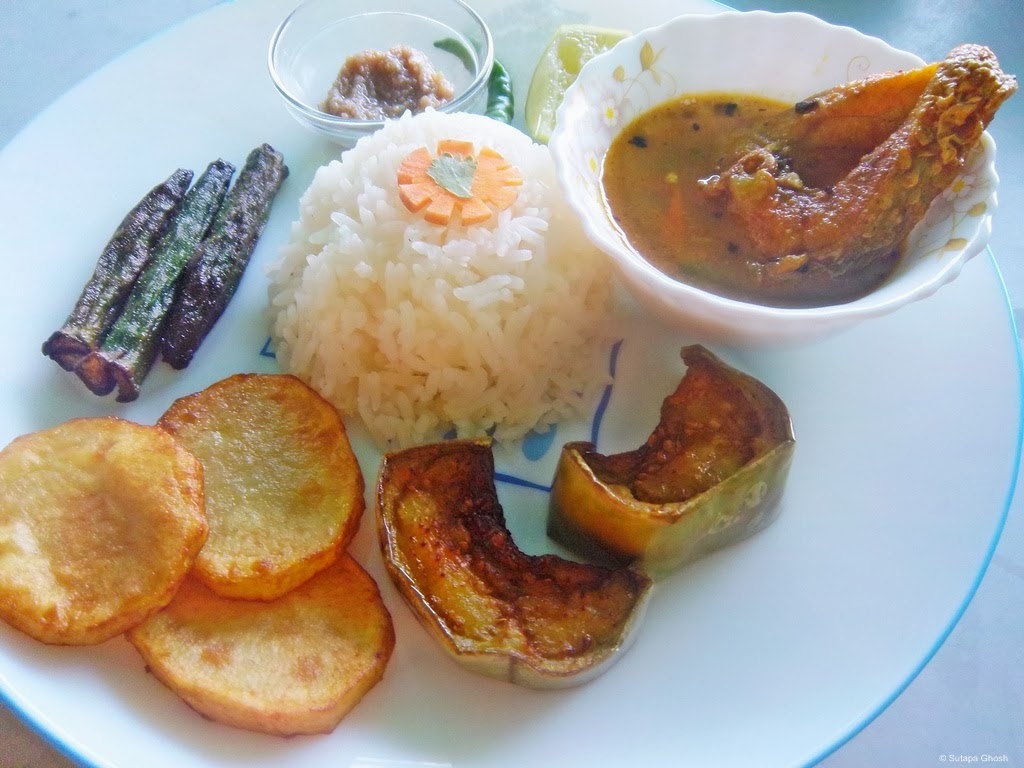 Bhetki Macher Jhol and A Simple Bengali Lunch Menu