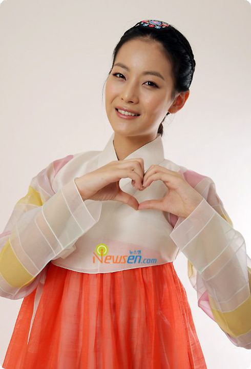 Diriya Diyani - Photos, Pictures And Wallpapers