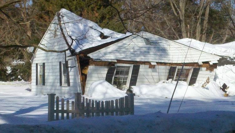 The Importance of Roof Snow Removal and Clearing