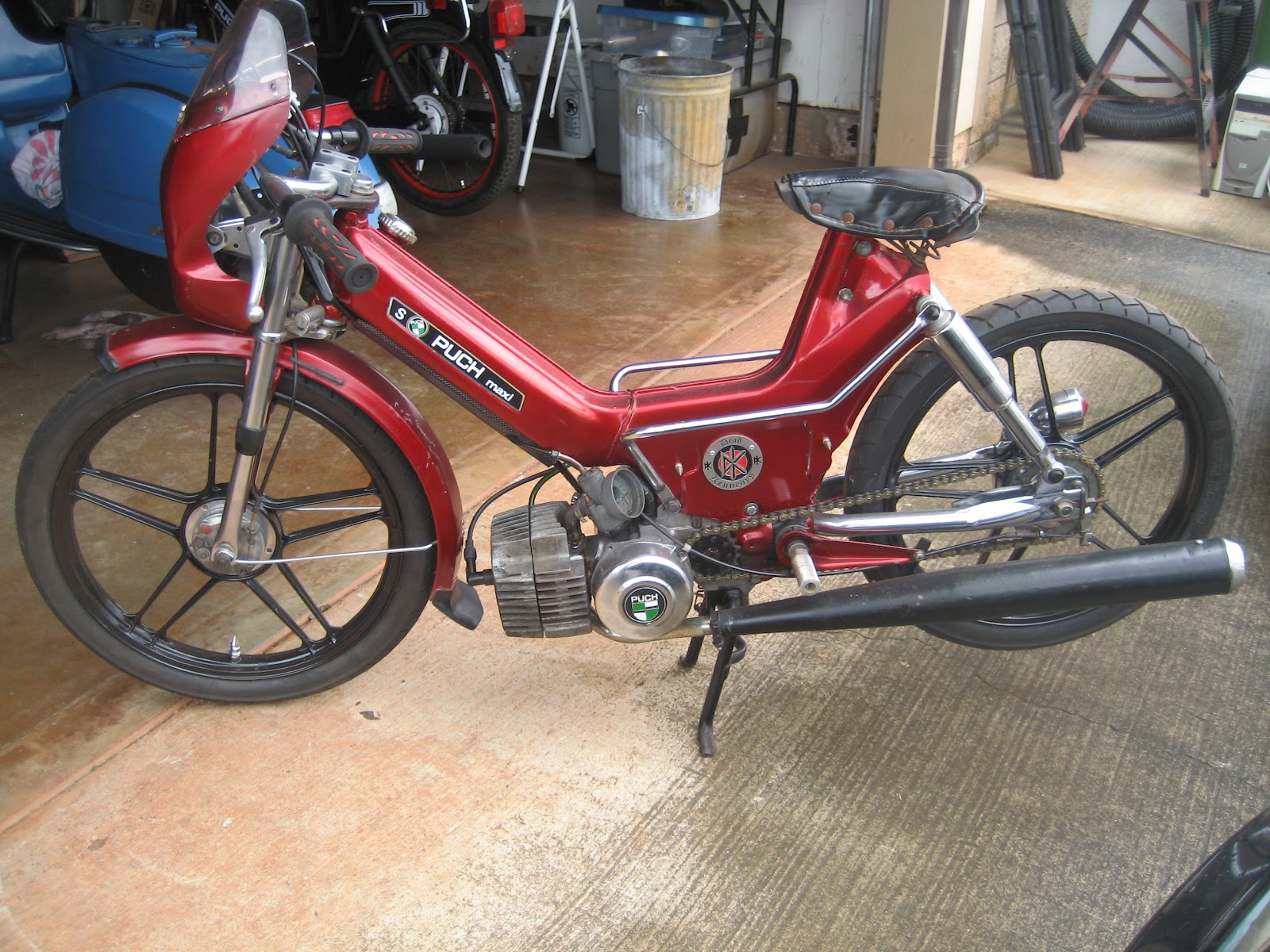 Moped Luau: A Brief History Of Hawaii's Moped Scene