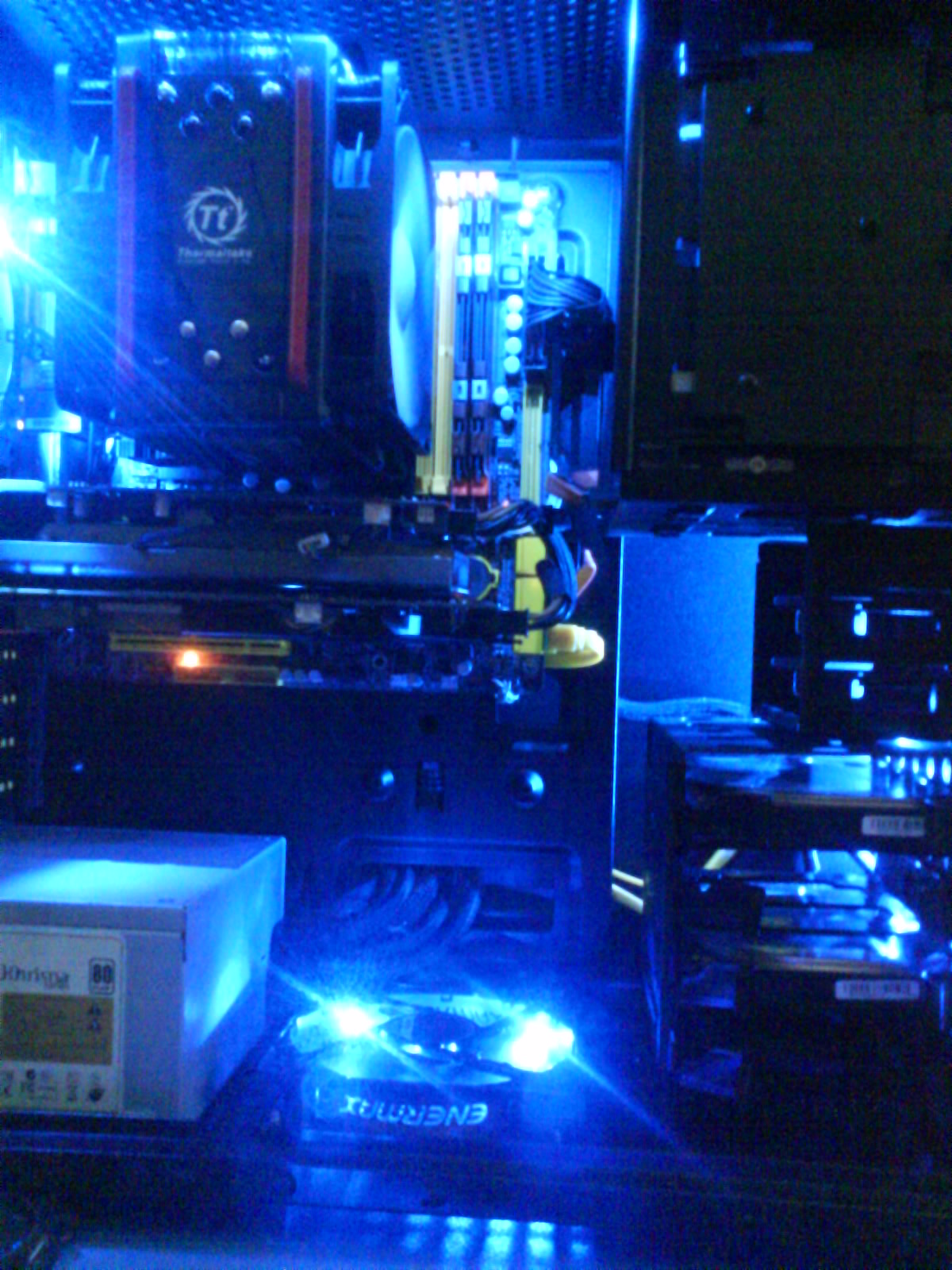 Azza Toledo blue light ~ Modding Zone