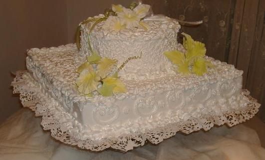 Betty's Sweet Shop: Dominican Style Cakes