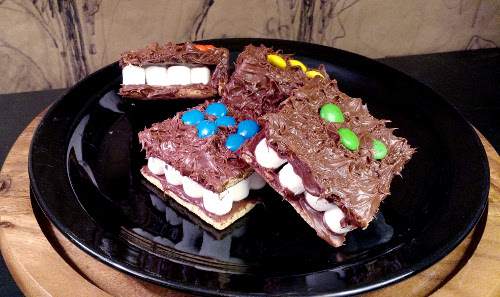 Hello, Wild Things: Monster Book Snacks