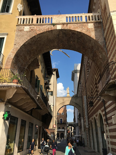 Arco Della Costa - Verona, Italy - Travel is my favorite Sport