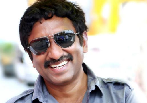 Sreenu Vaitla Family Wife Biography Parents children's Marriage Photos