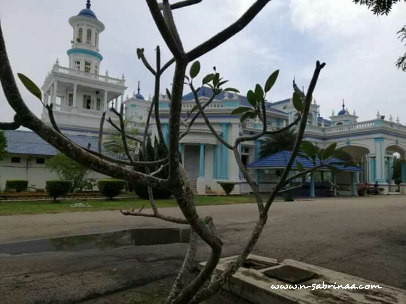 Keindahan dan keunikan Masjid Jamek Sultan Ibrahim, Muar - Catatan ...