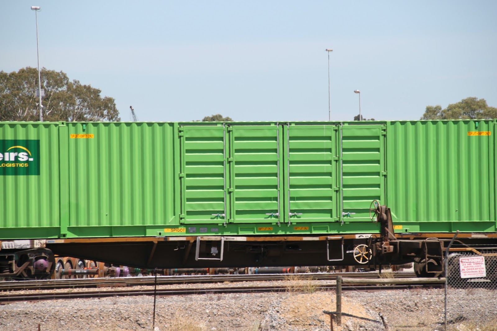 Barcoola: Sadleirs 60ft container oh wow!