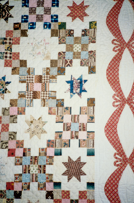 Piecing the Past Quilts: Saturday at the Quilt Museum - Irish Chain Quilts