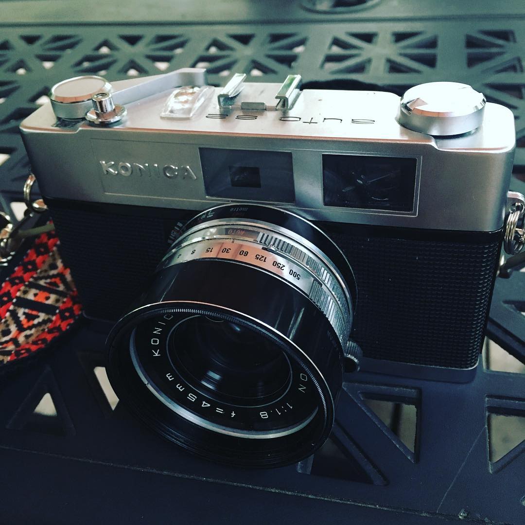 Random Camera Blog: Konica Auto S2 - A Handful of Fun