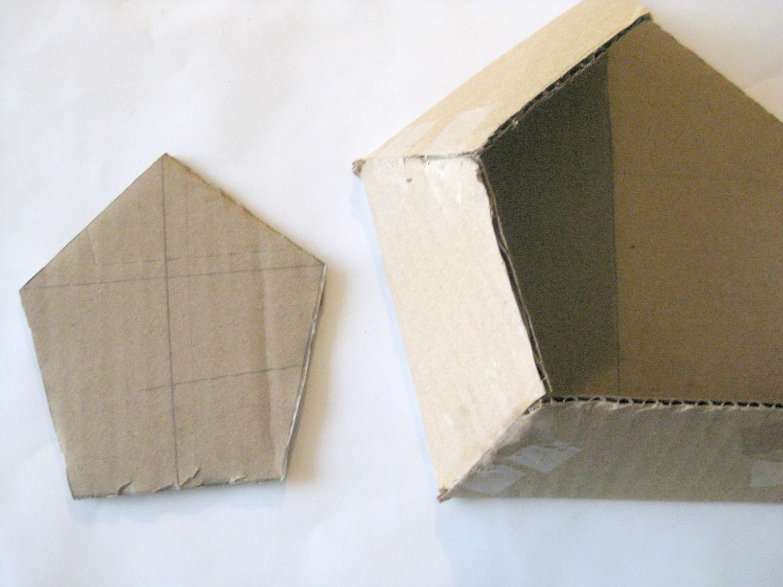 Bird's Nest TV: DIY Urban Outfitters Inspired: Paper Wall Pocket