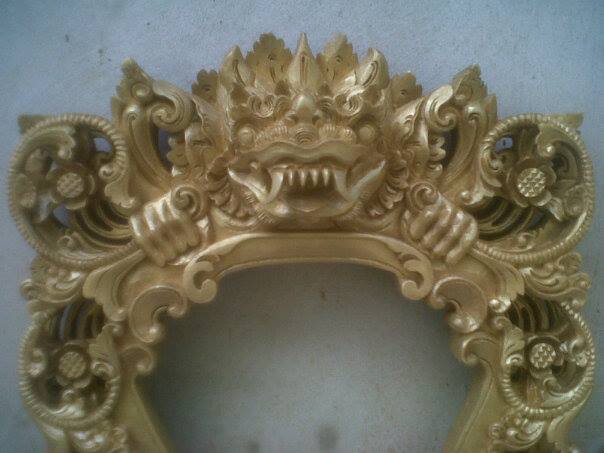 wood carving: Frame wood carving