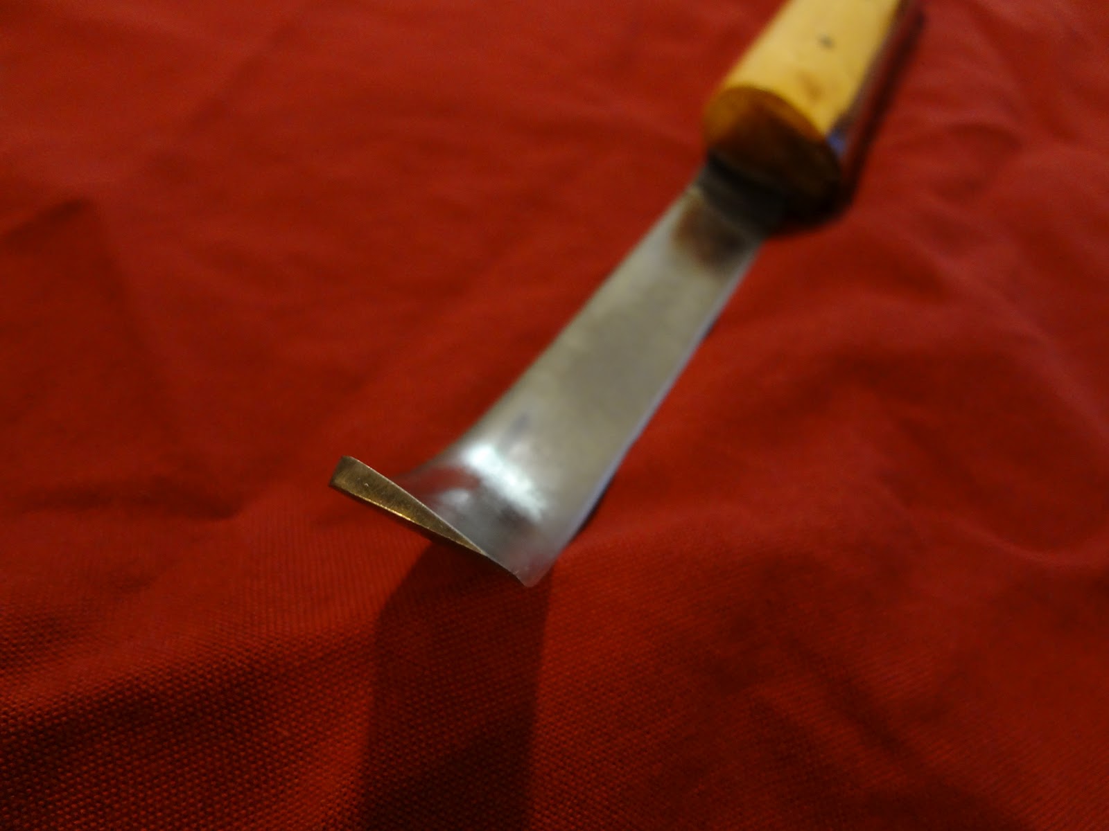 Woods Roamer: My Latest Two Crooked Knives