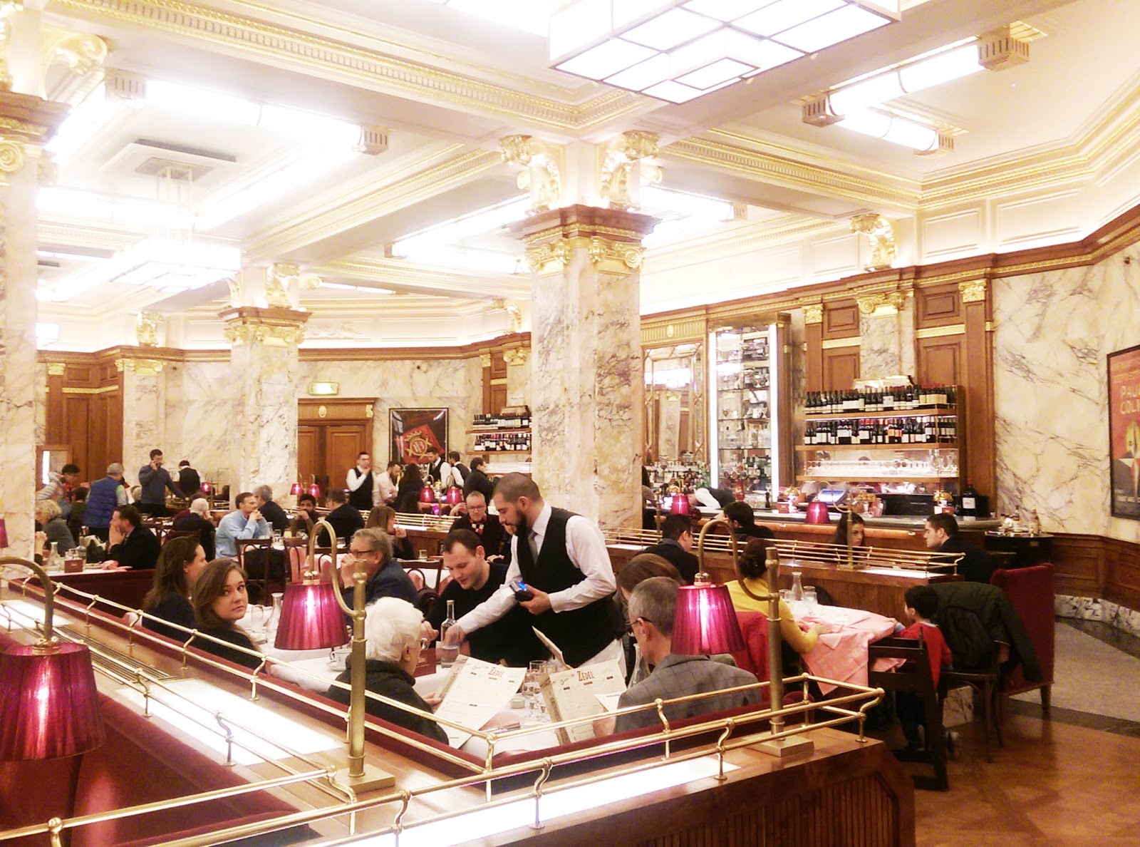 Food and Drinks Noob: Brasserie Zedel