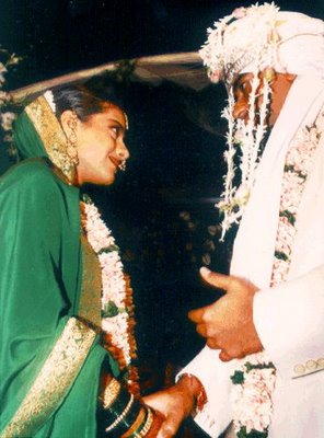 * KajoL & Ajay Devgan Wedding Pictures * ~ Dulha & Dulhan
