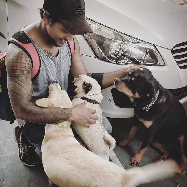 Akshdeep Nath - Shirtless & Hot Cricketers