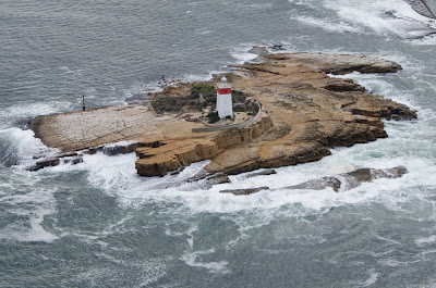 On The Convict Trail: Iron Pot Lighthouse