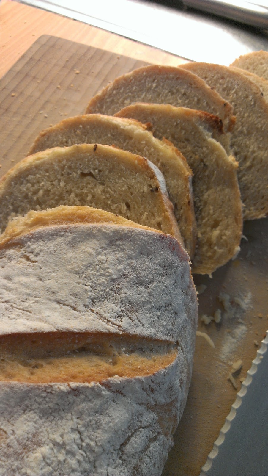 Heidi Bakar: Surdegslimpa med durumvete och nattjäsning