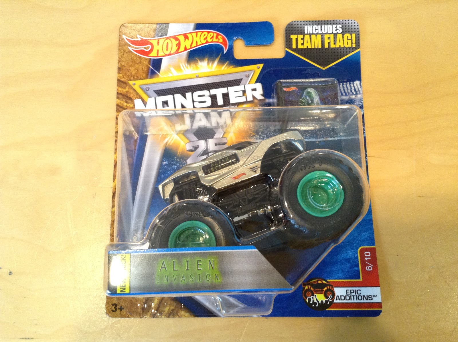 JULIAN'S HOT WHEELS BLOG: Alien Invasion Monster Jam Truck (2017 Epic ...