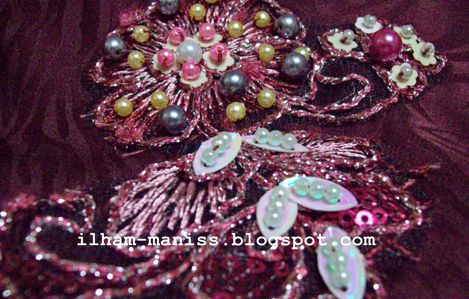 Kolaborasi Seni dan Kreativiti: Jahitan Manik Lace