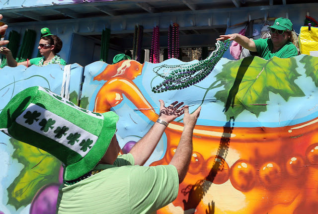 VJBrendan.com: New Orleans Irish Channel Parade