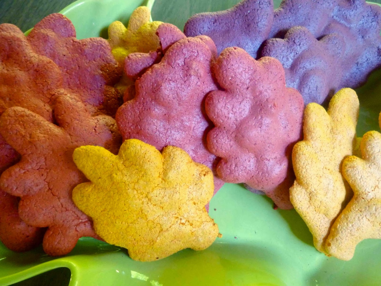 Allspice Meringue Leaf Cookies – Diary of a Mad Hausfrau