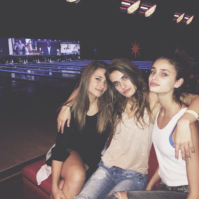 모델 테일러 힐의 가족.jpg : MLBPARK