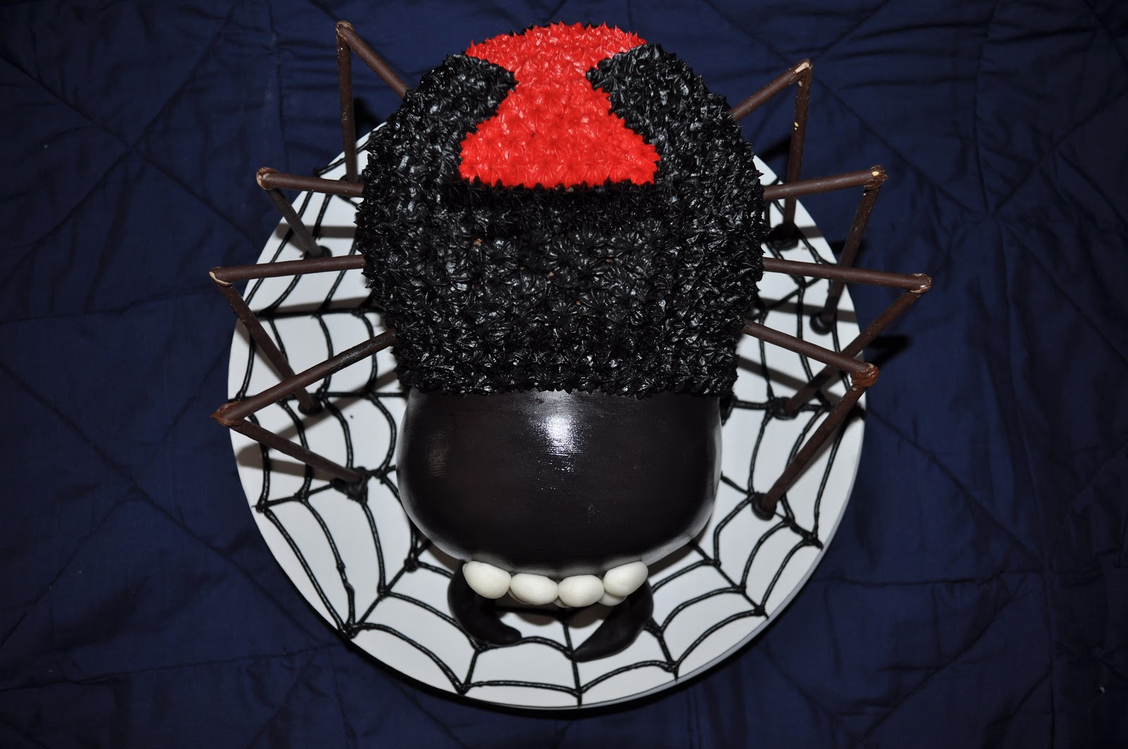 Katie's Cake Creations: BlackWidow Spider Cake