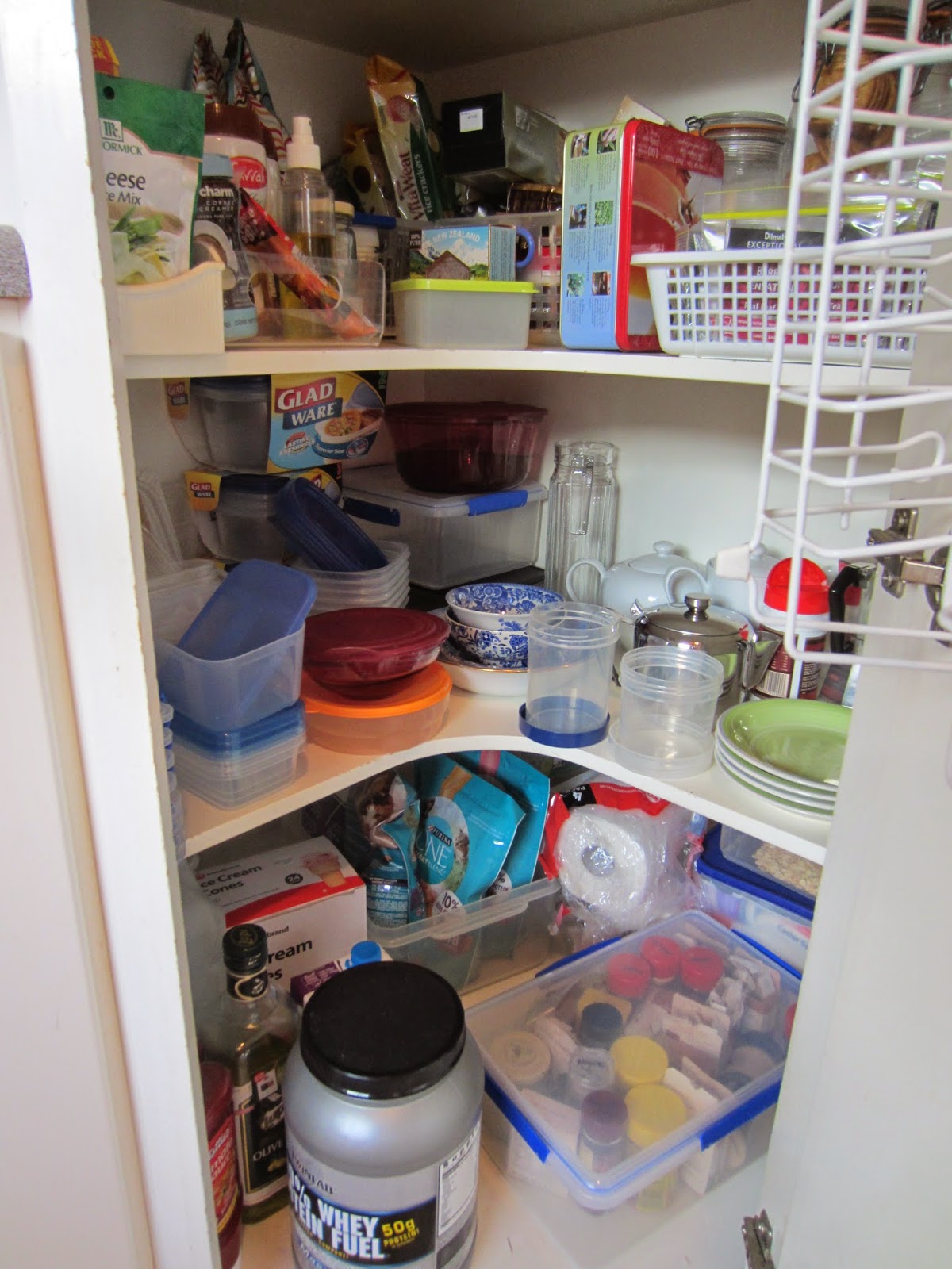 How to be Chic: Kitchen Declutter