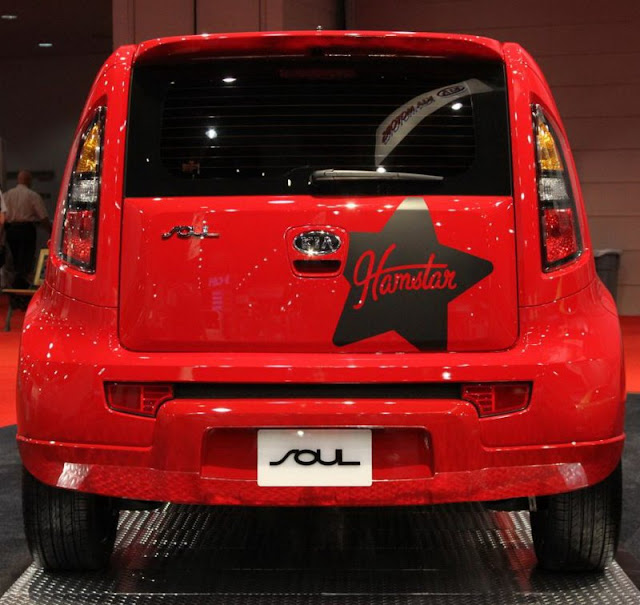 Special editions of 2012 Kia Soul Hamstar and White Tiger | CAR
