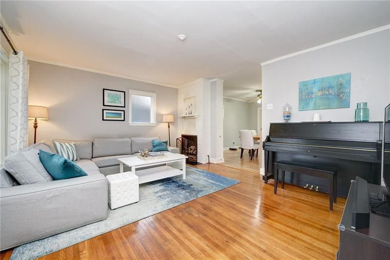 One Girl and One Beagle's Scheibler Treasure Hunt: 2619 Shady Avenue ...