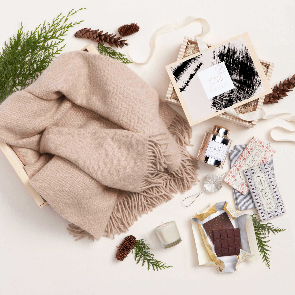 nonchalant mom: Simone LeBlanc Gift Boxes