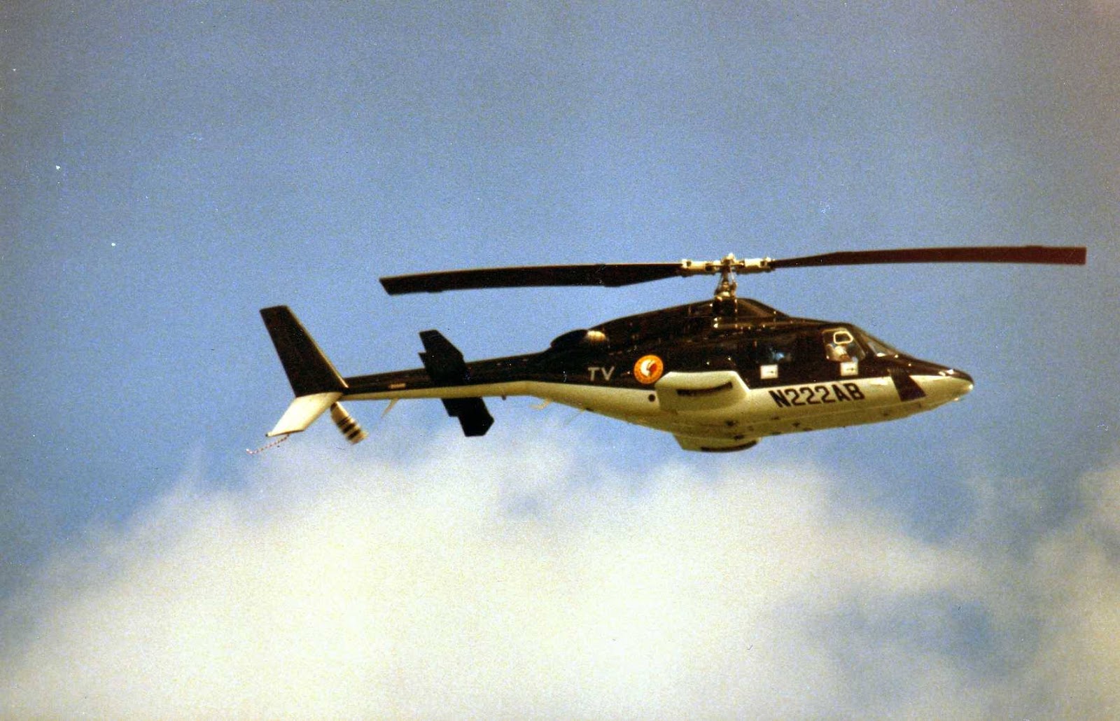 The Bell 222 Helicopter Fan Club: Bell 222 - Miami Vice - IDENTIFIED