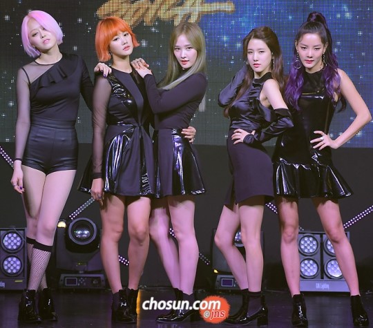SPICA holds 'Secret Time' comeback showcase
