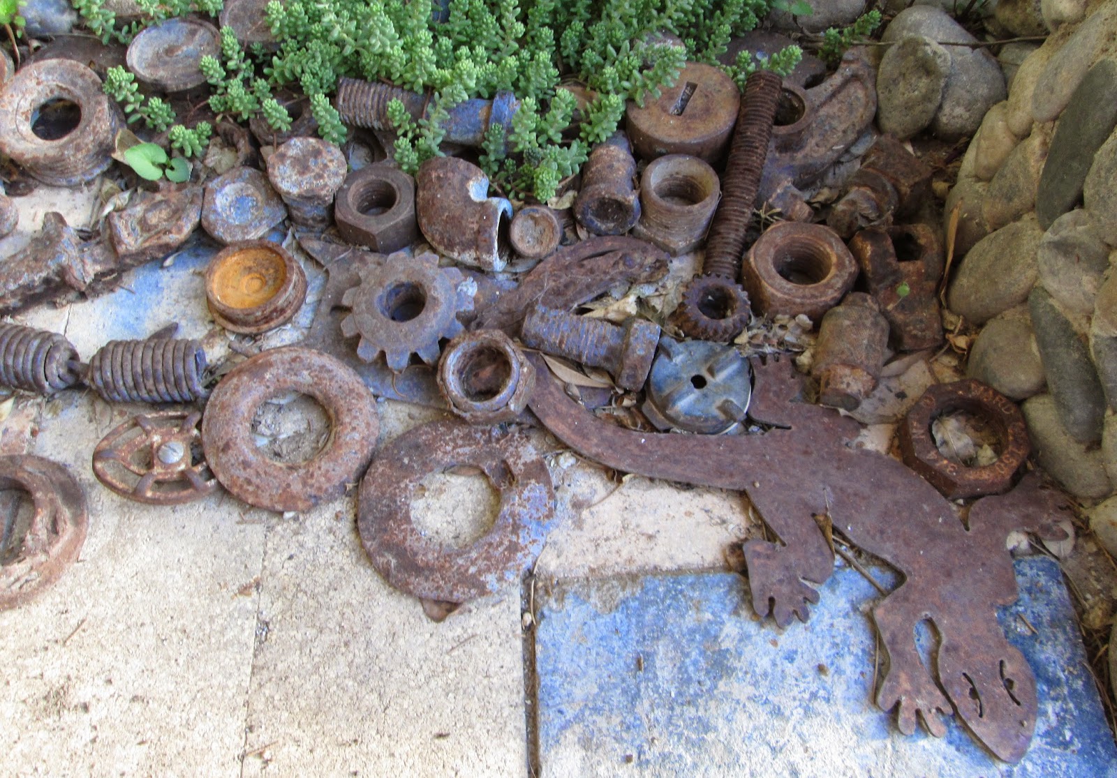 PrimarilyPaper: Gallery of Rusty Stuff Artwork