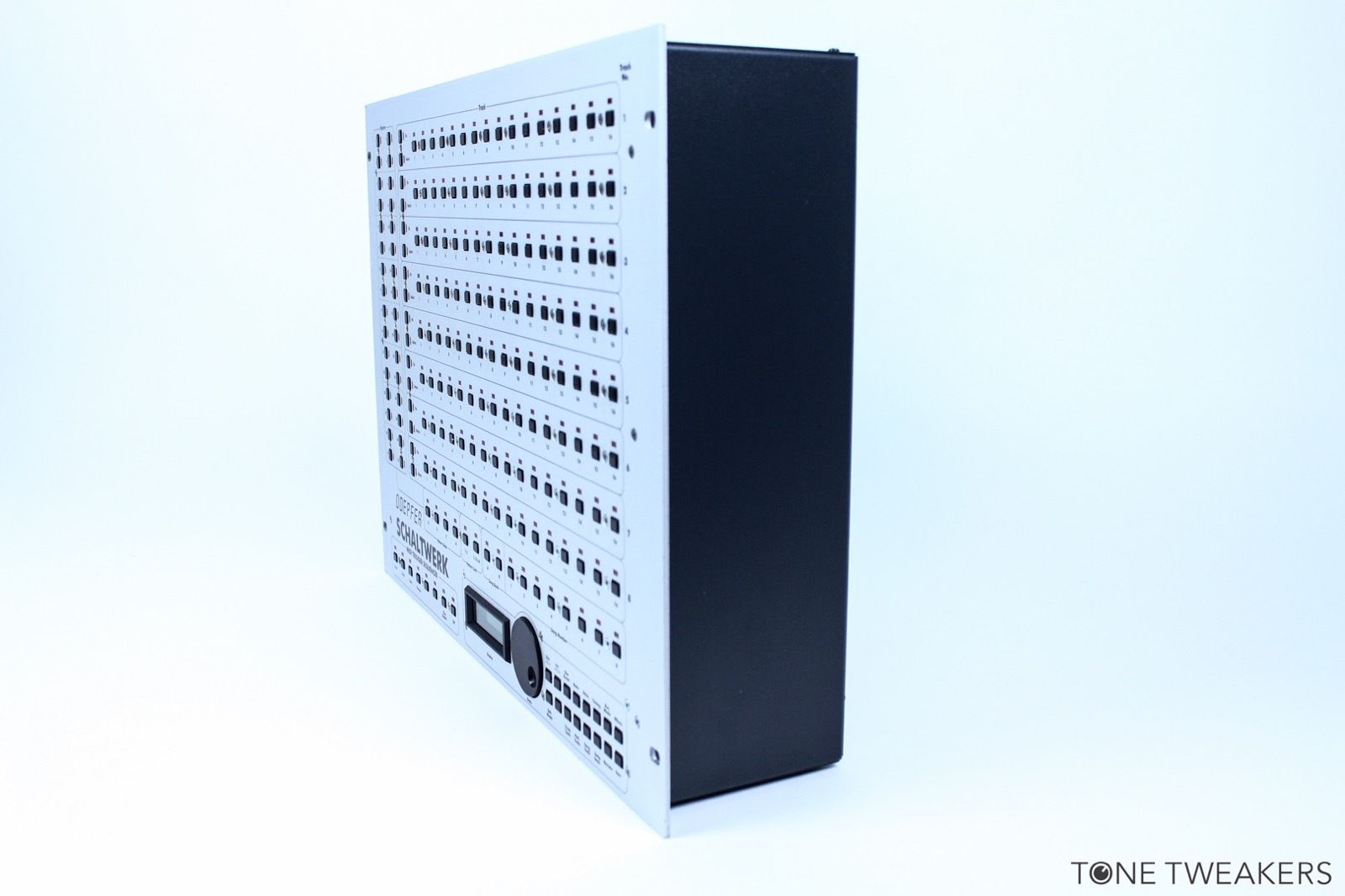 MATRIXSYNTH: DOEPFER SCHALTWERK MIDI TRIGGER SEQUENCER SN 980111